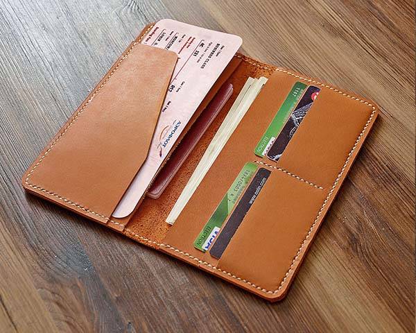 Handmade Customizable Leather Boarding Pass Wallet Gadgetsin Handmade Customizable Leather Boarding Pass Wallet Gadgetsin